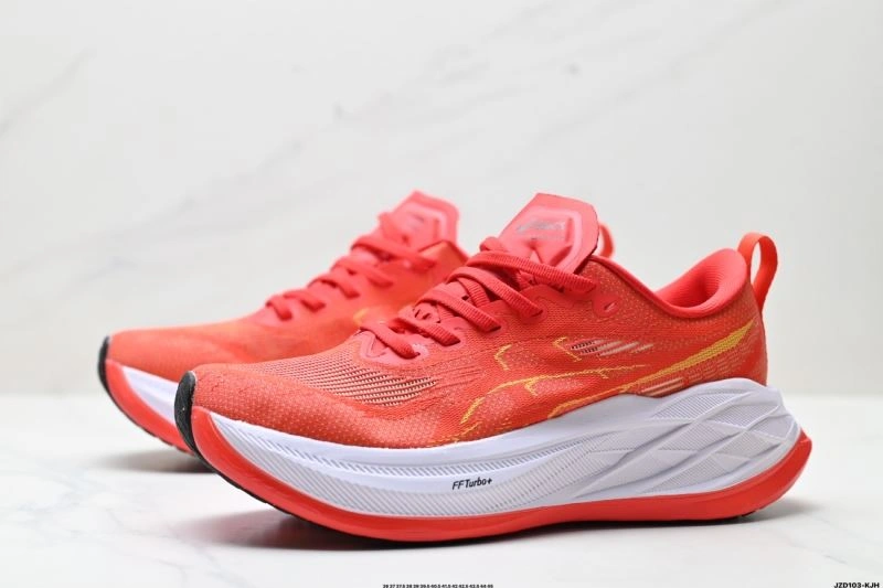 Indistinguishable Asics Shoes