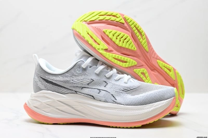 Top match Asics Shoes