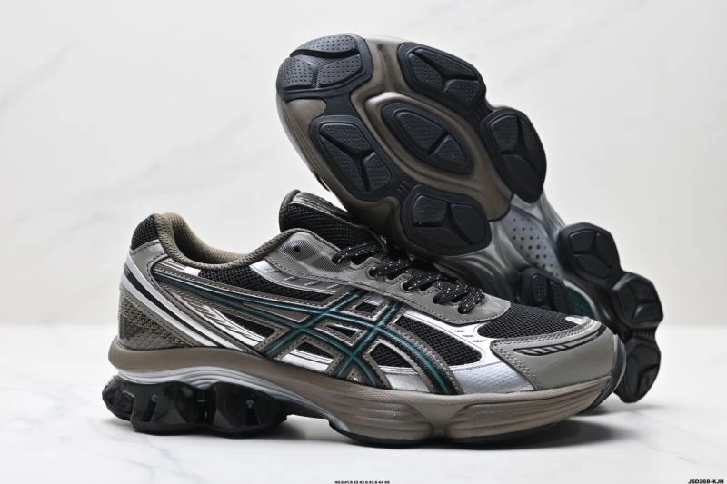 Brand-authenticated Asics Shoes