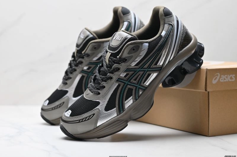Brand-authenticated Asics Shoes