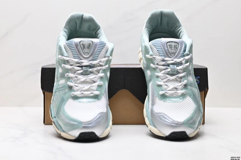 Top mirror Asics Shoes