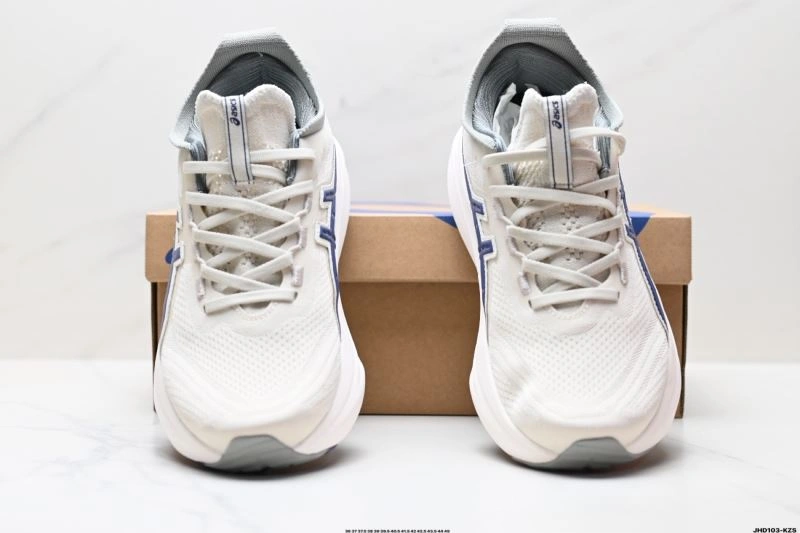 Top match Asics Shoes