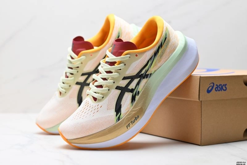 Indistinguishable Asics Shoes
