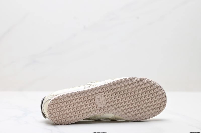 Indistinguishable Asics Shoes