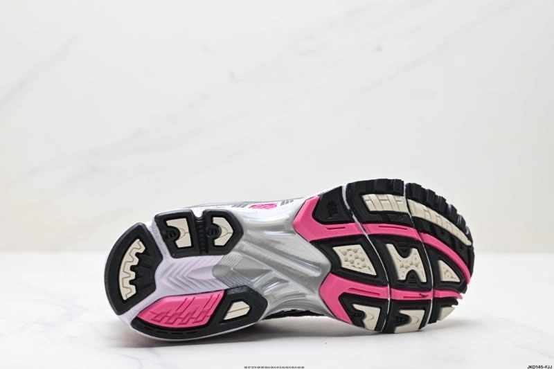 Top match Asics Shoes