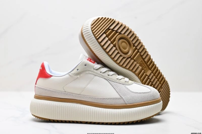 Brand-authenticated Asics Shoes