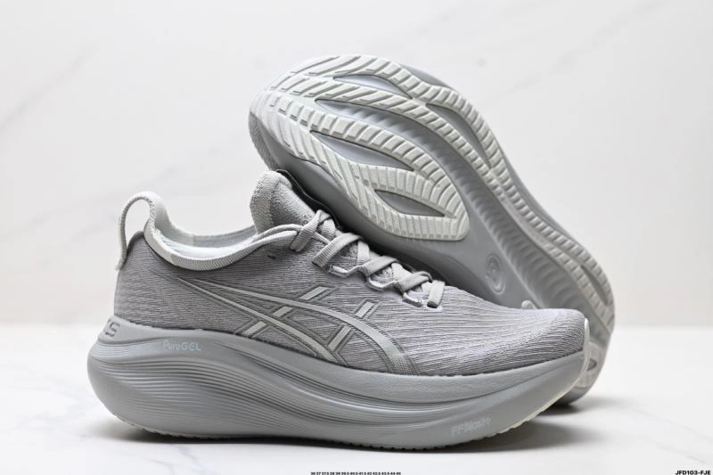 Accurate model Asics Shoes
