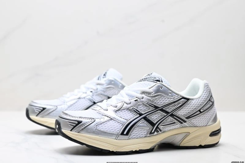 Brand-authenticated Asics Shoes