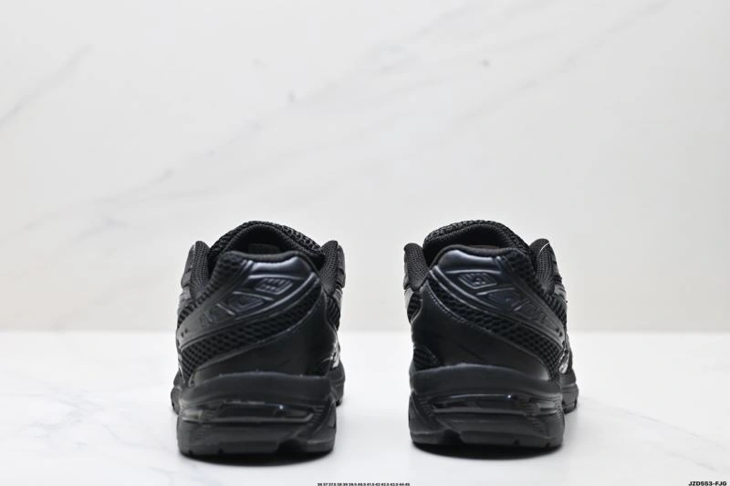 Bargain Asics Shoes