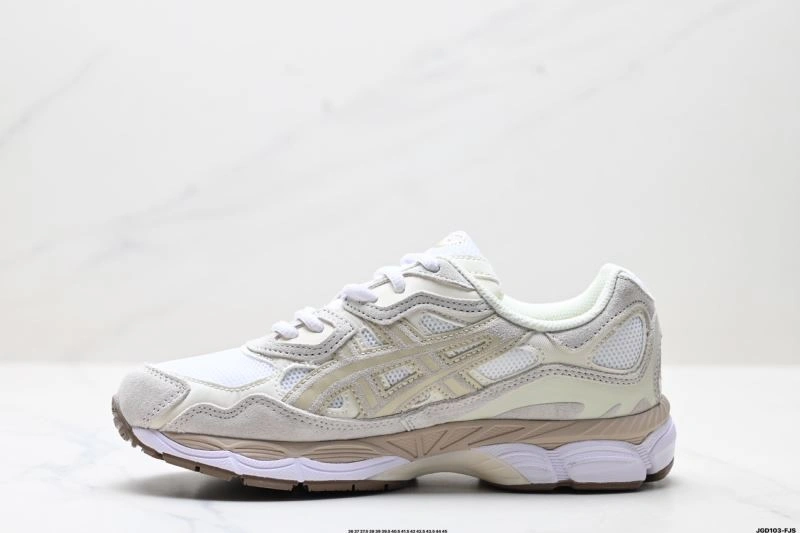 Top match Asics Shoes