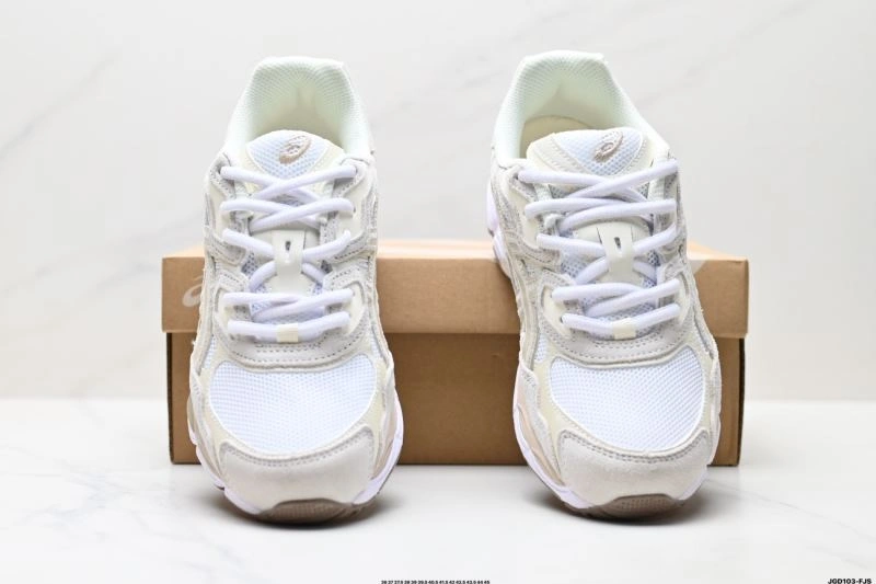Top match Asics Shoes