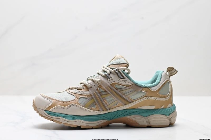 Low-cost Asics Shoes