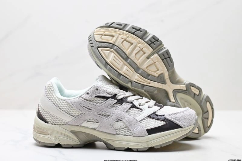 High fidelity Asics Shoes