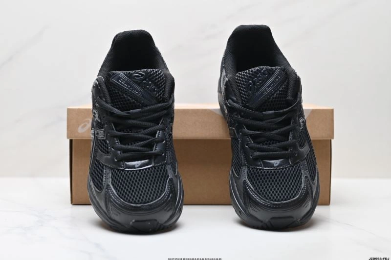 High fidelity Asics Shoes
