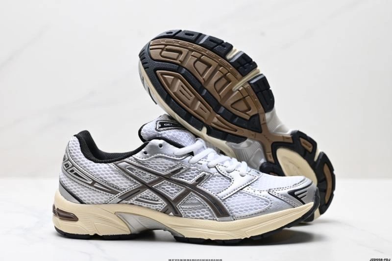 Top match Asics Shoes