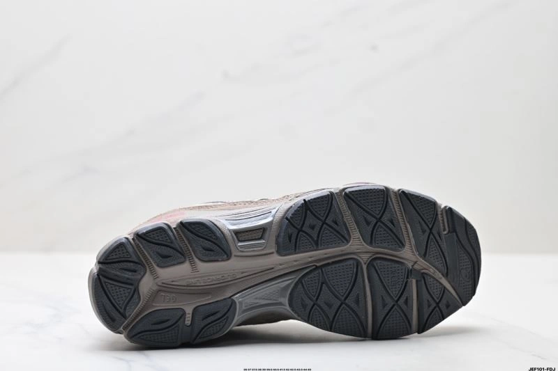 1:1 copy Asics Shoes