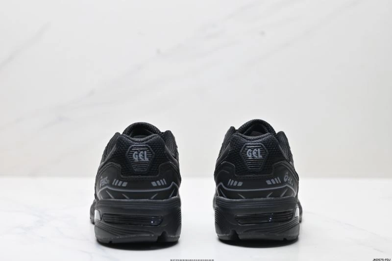 Low-cost Asics Shoes