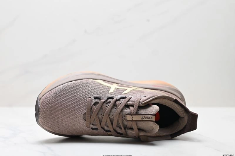 Accurate model Asics Shoes