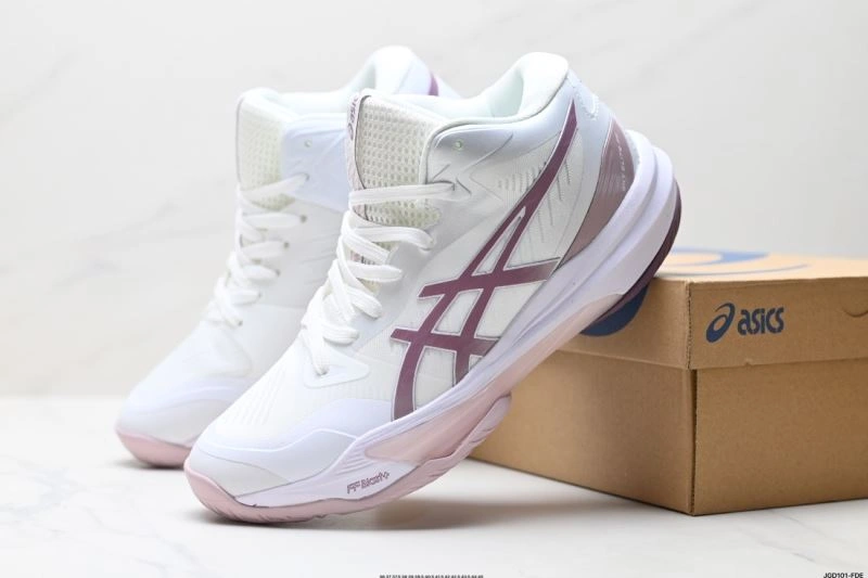 High fidelity Asics Shoes