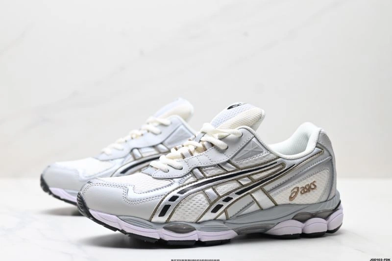 Top mirror Asics Shoes