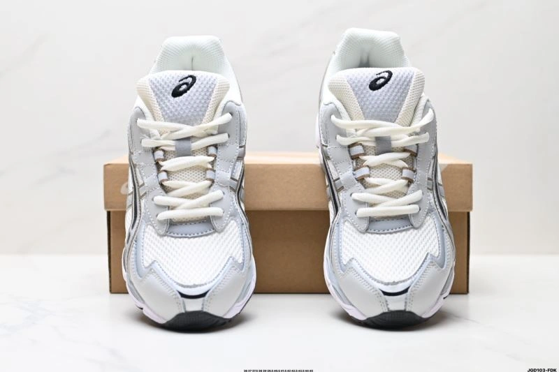 Top mirror Asics Shoes