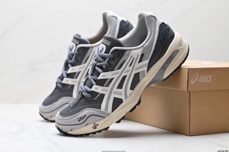 Bargain Asics Shoes