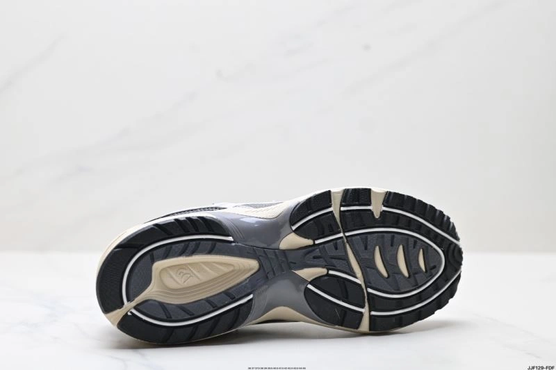 Bargain Asics Shoes