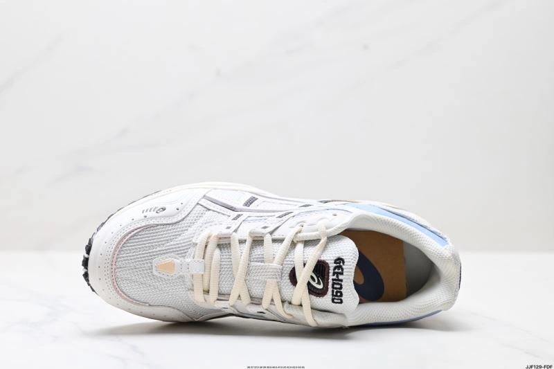 Top mirror Asics Shoes