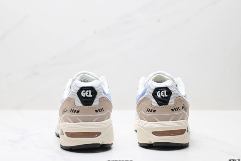 Top mirror Asics Shoes