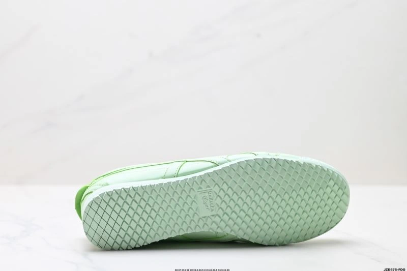 Precise copy Asics Shoes