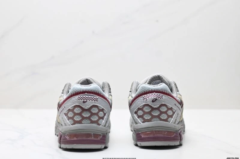 High fidelity Asics Shoes