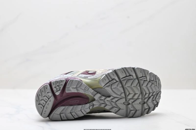 High fidelity Asics Shoes