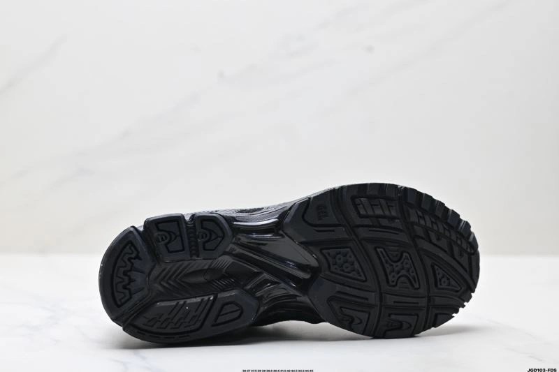 Bargain Asics Shoes