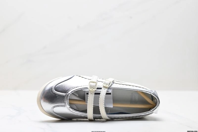 Low-cost Asics Shoes