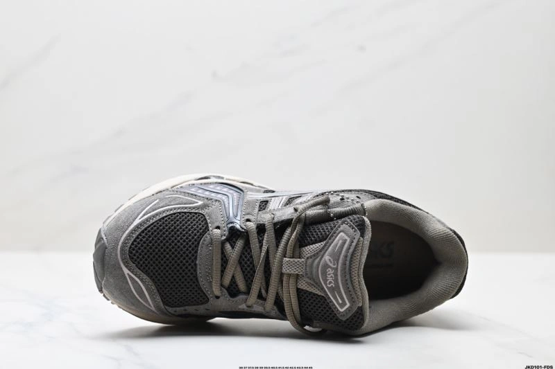 Inexpensive Asics Shoes