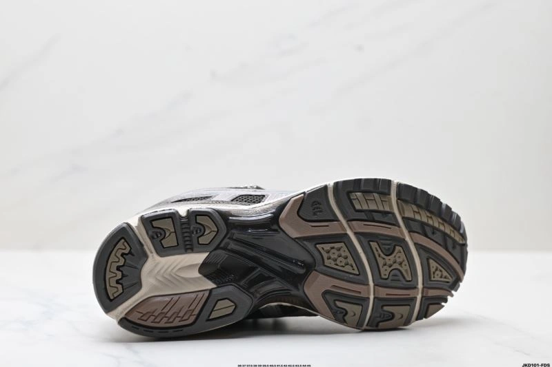 Inexpensive Asics Shoes