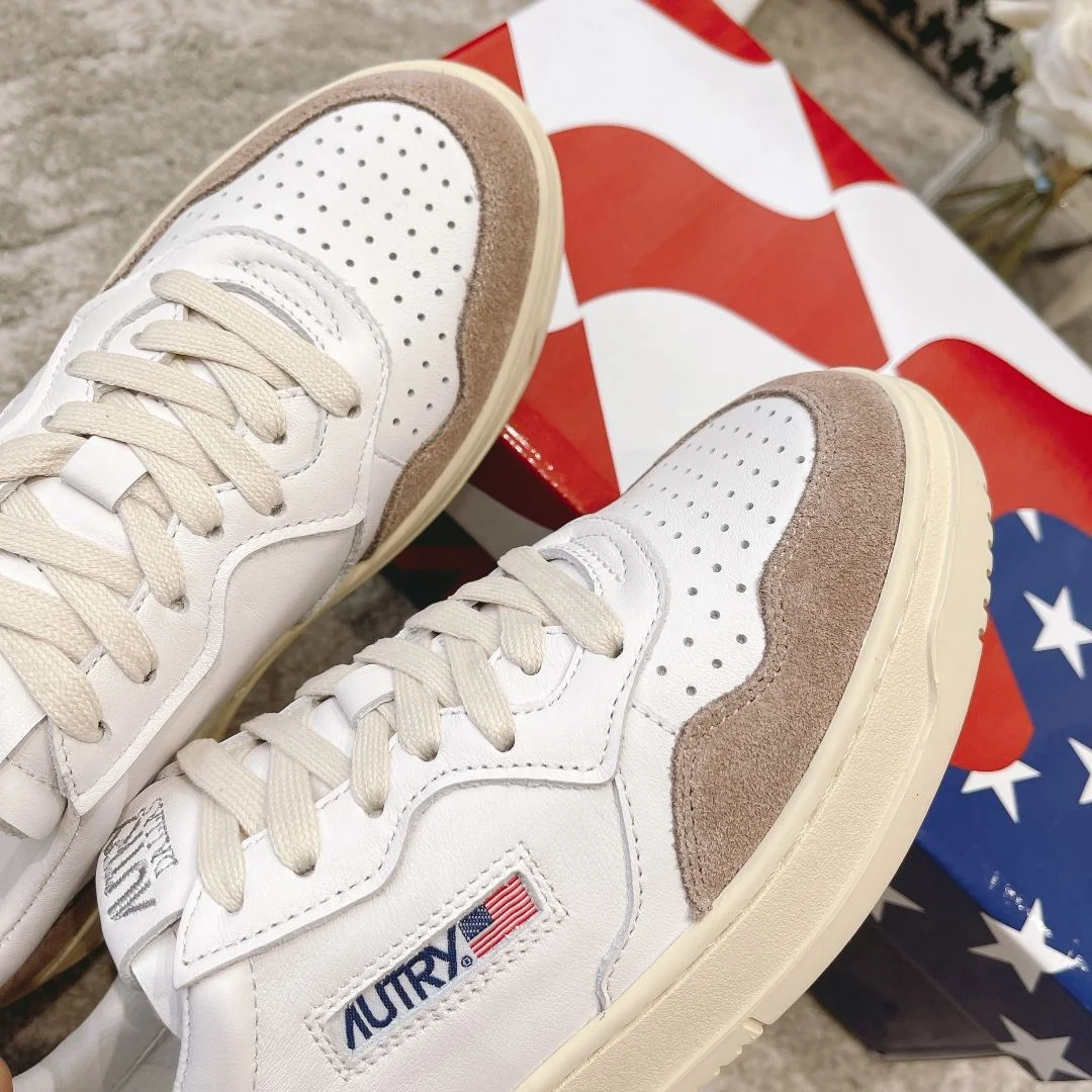 Indistinguishable Autry Shoes
