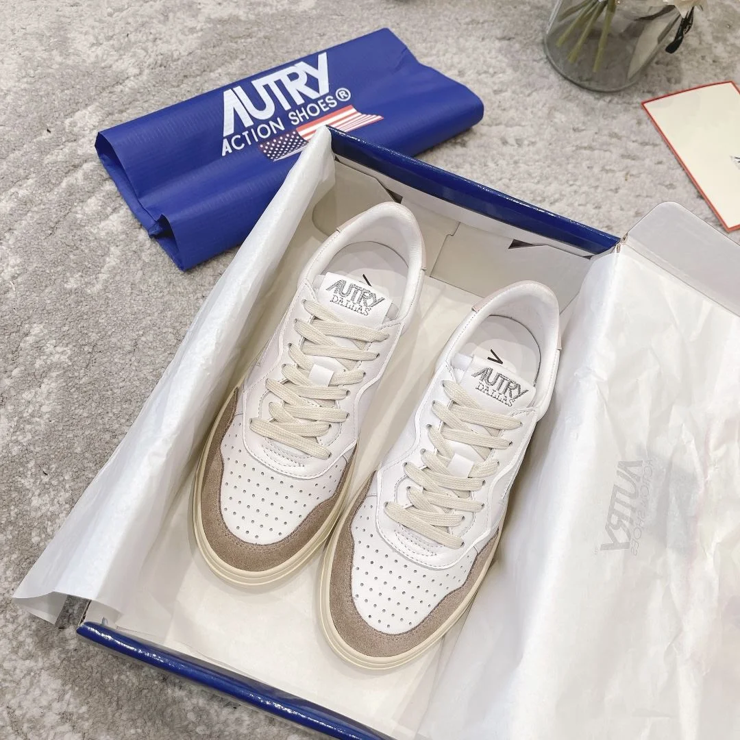 Indistinguishable Autry Shoes