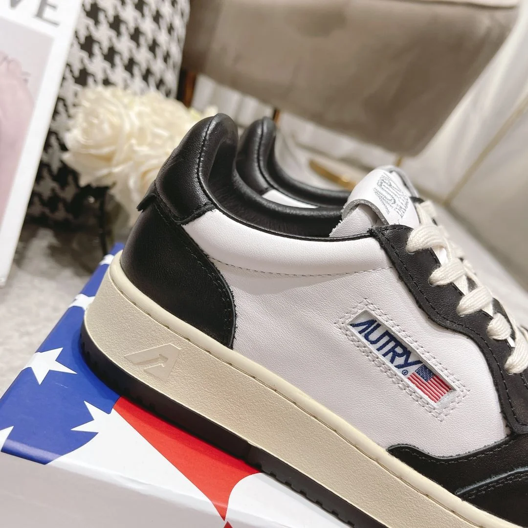 Accurate model Autry Shoes