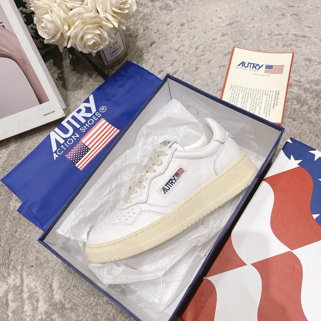 Indistinguishable Autry Shoes