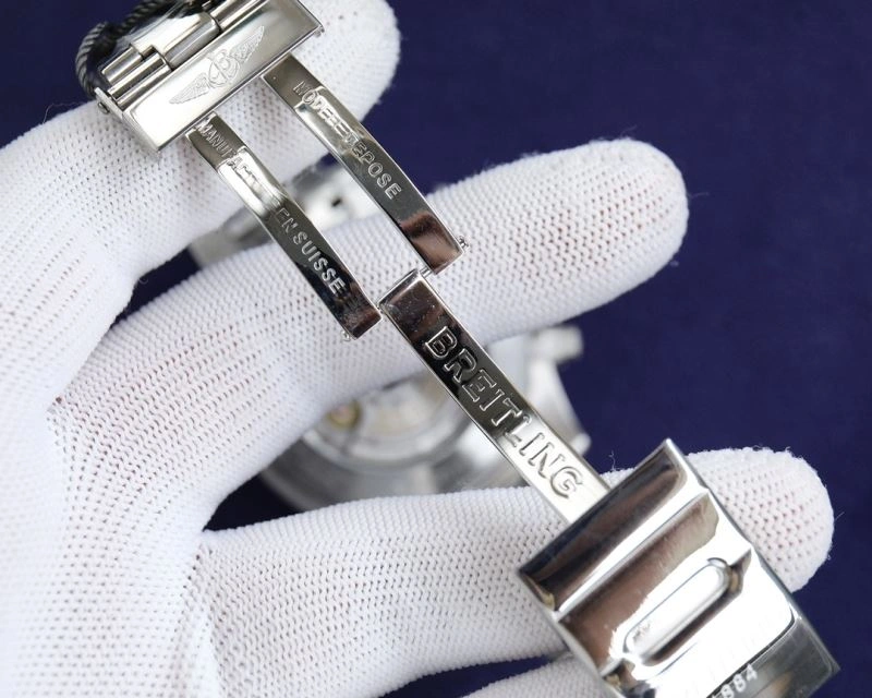 Indistinguishable BREITLING Watches
