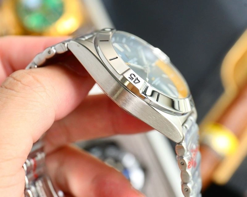 Indistinguishable BREITLING Watches