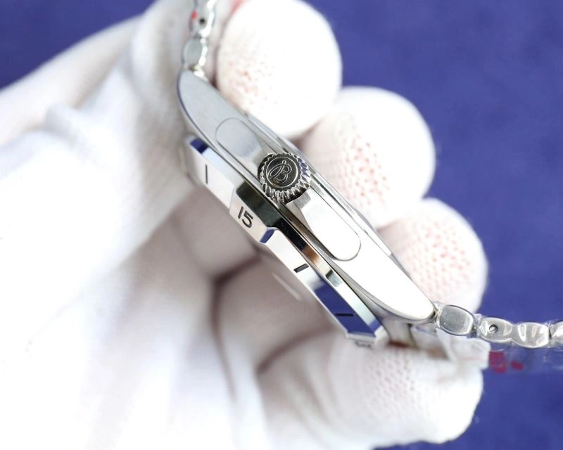 Indistinguishable BREITLING Watches