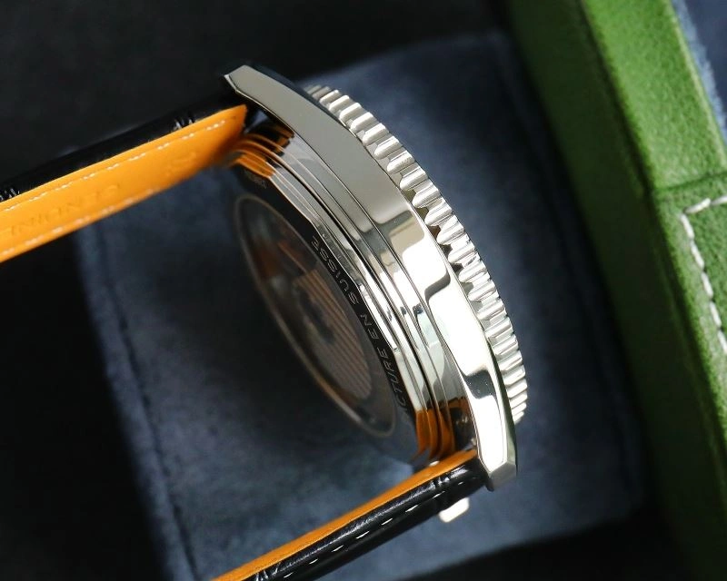 Official BREITLING Watches