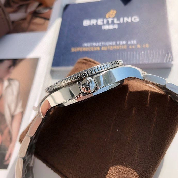 Indistinguishable BREITLING Watches