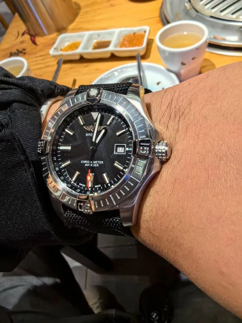 Official BREITLING Watches