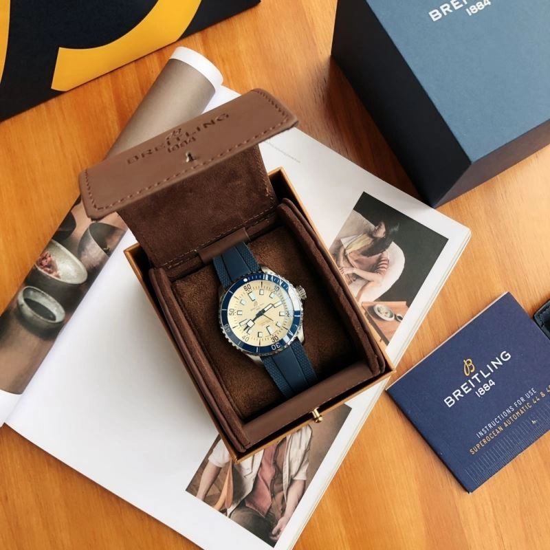 BREITLING Watches