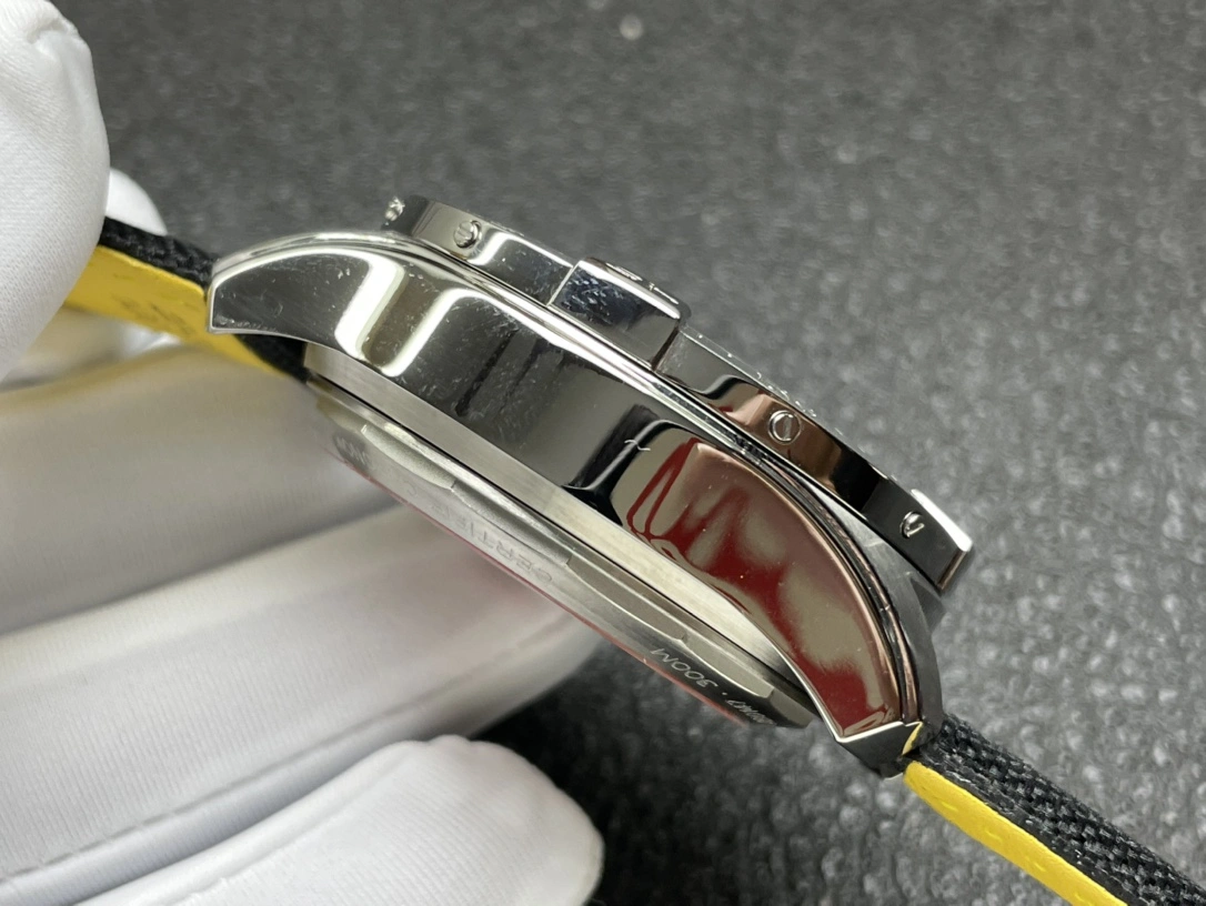 High fidelity BREITLING Watches