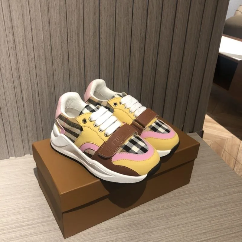 BURBERRY SHOES