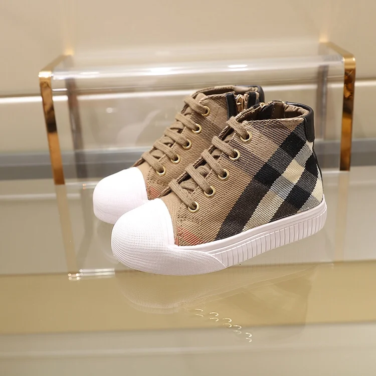 BURBERRY SHOES